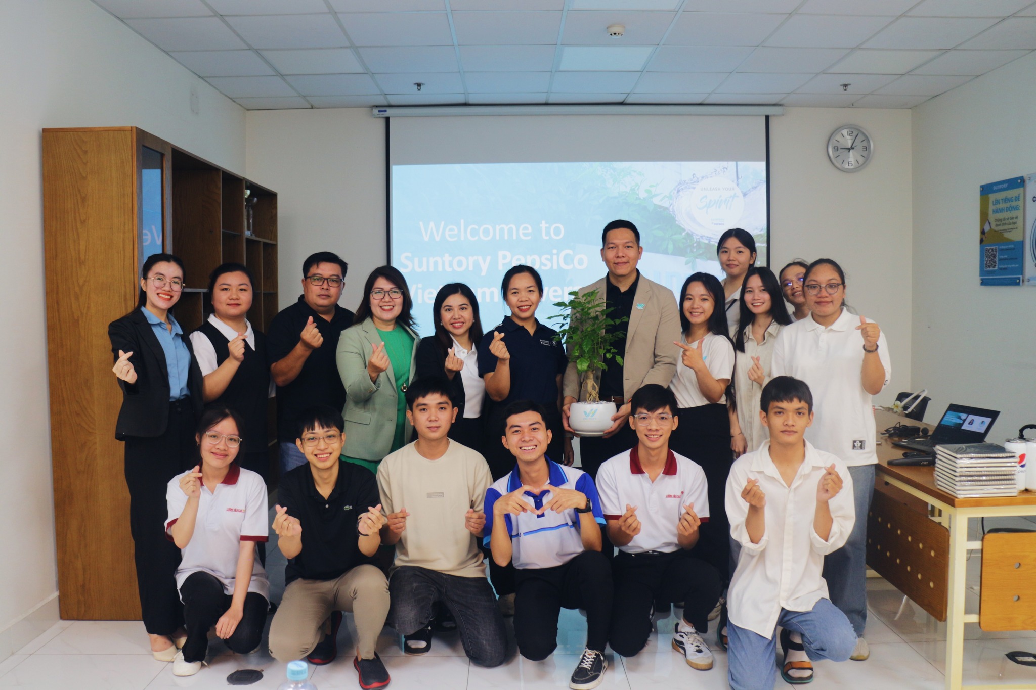 VIETHOPE CÙNG SINH VIÊN THAM QUAN NHÀ MÁY SUNTORY PEPSICO VIETNAM ...